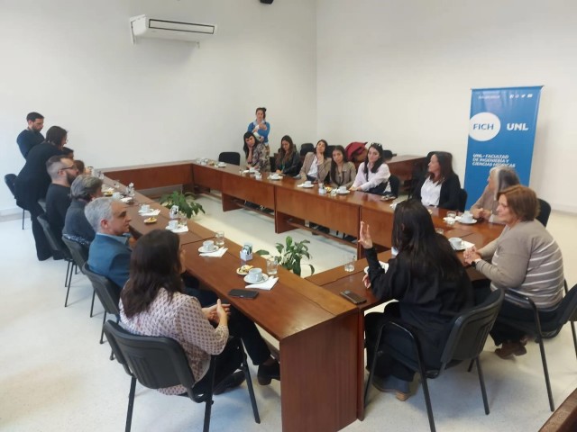 La FICH fue sede de un encuentro con becarias STEM