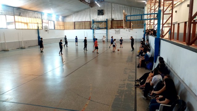 La Secundaria tuvo su Estudiantina