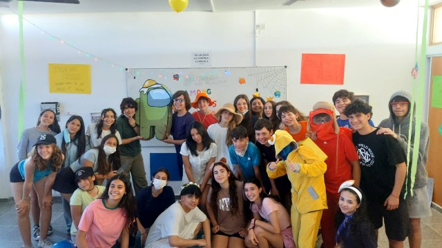 La Secundaria tuvo su Estudiantina